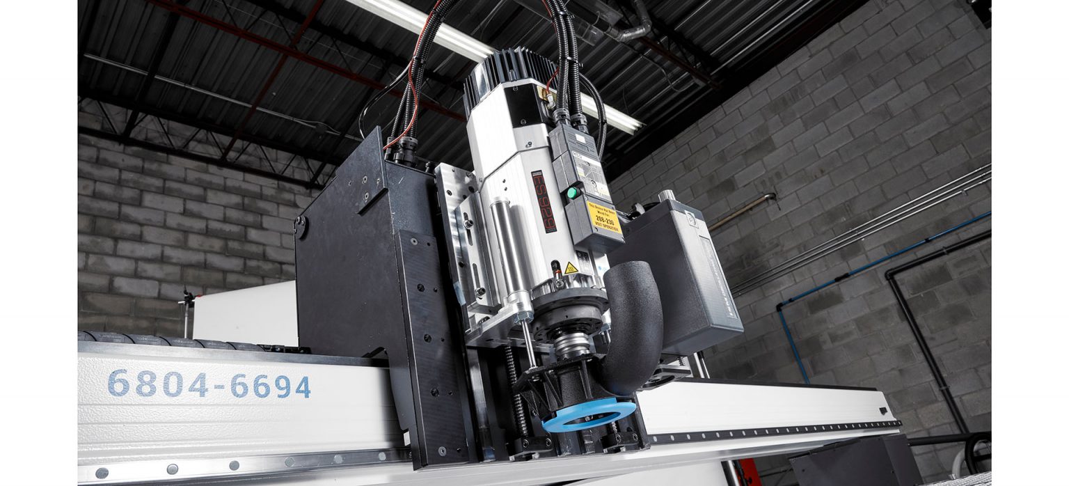 INFINITE CNC Router - AXYZ